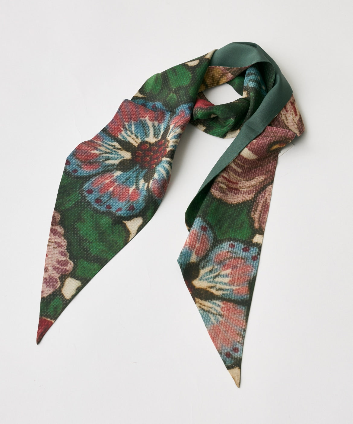 Tapis Noir（タピ ノワール）｜Slim green bloom scarf – boutique ADER.bijoux